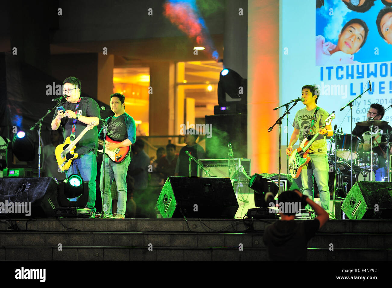 Free Live Concert in Ayala Center Terraces Cebu City Philippines ...