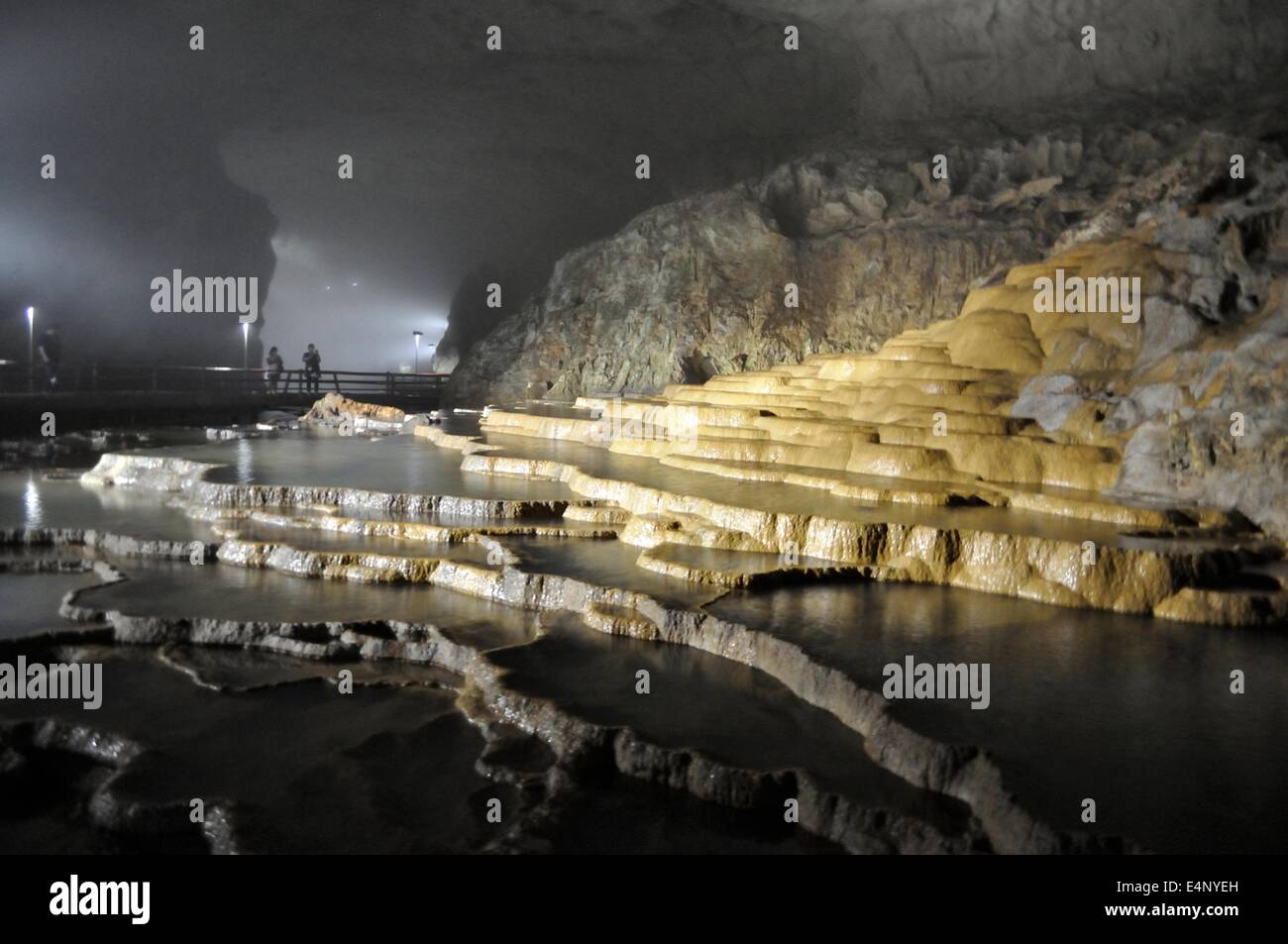 Akiyoshido cave japan mine yamaguchi hi-res stock photography and ...
