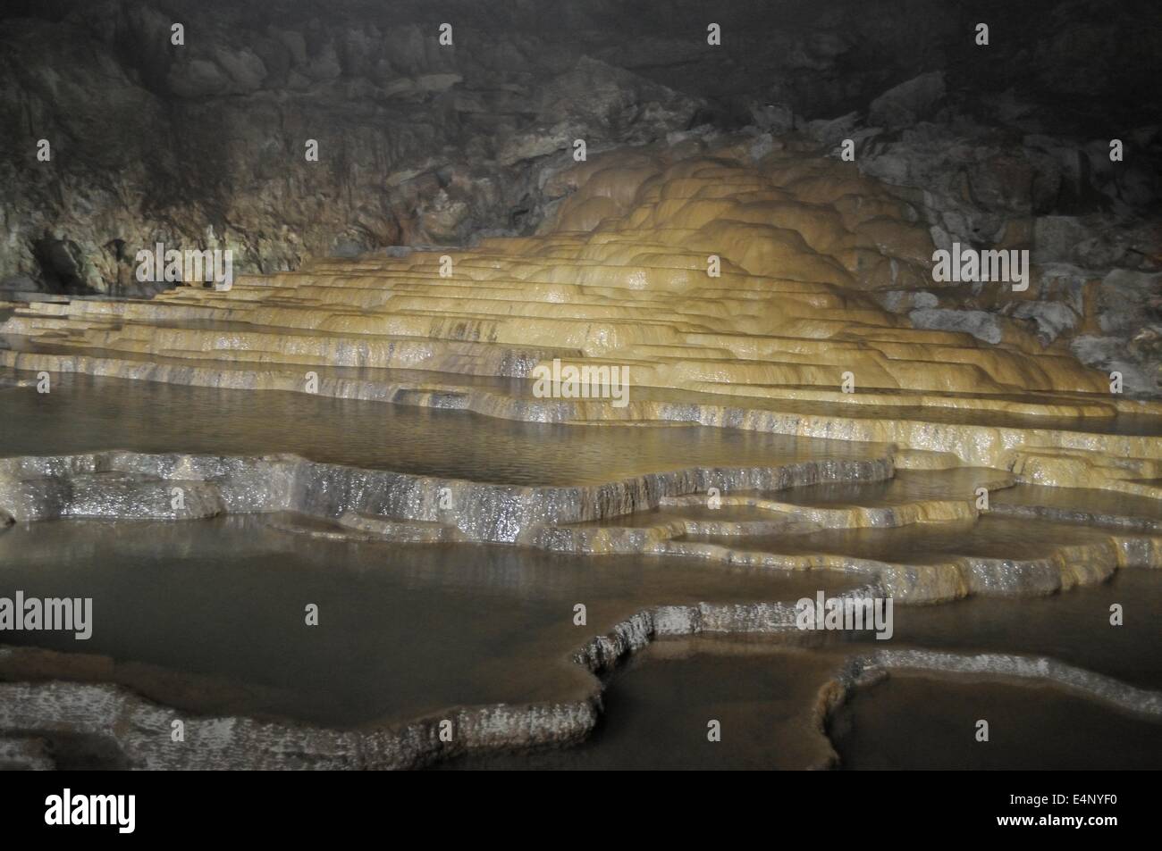 Akiyoshido cave japan mine yamaguchi hi-res stock photography and ...