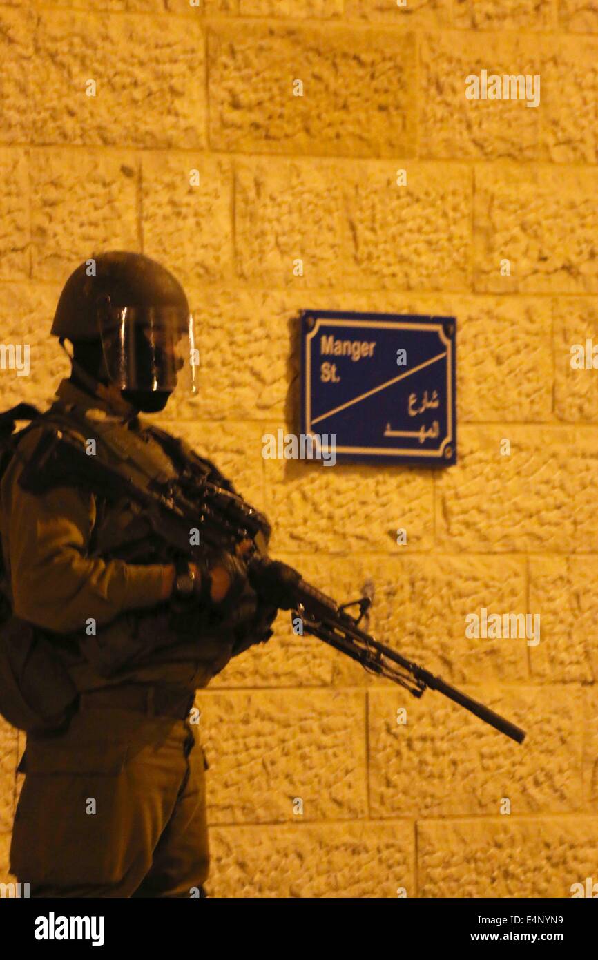 Soldiers in full gear military hi-res stock photography and images - Alamy