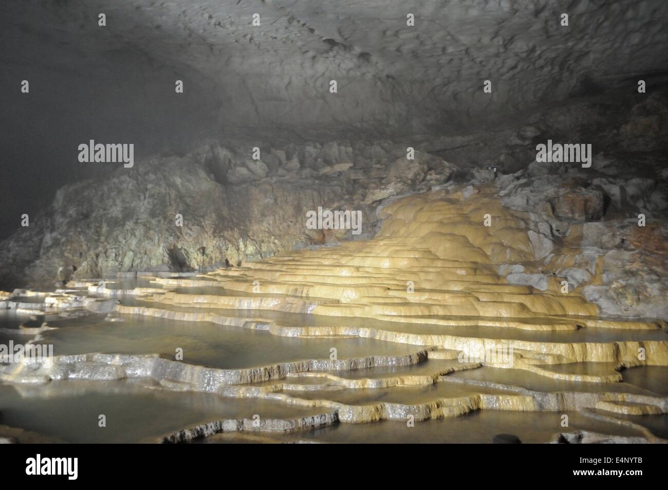 Akiyoshido cave japan mine yamaguchi hi-res stock photography and ...