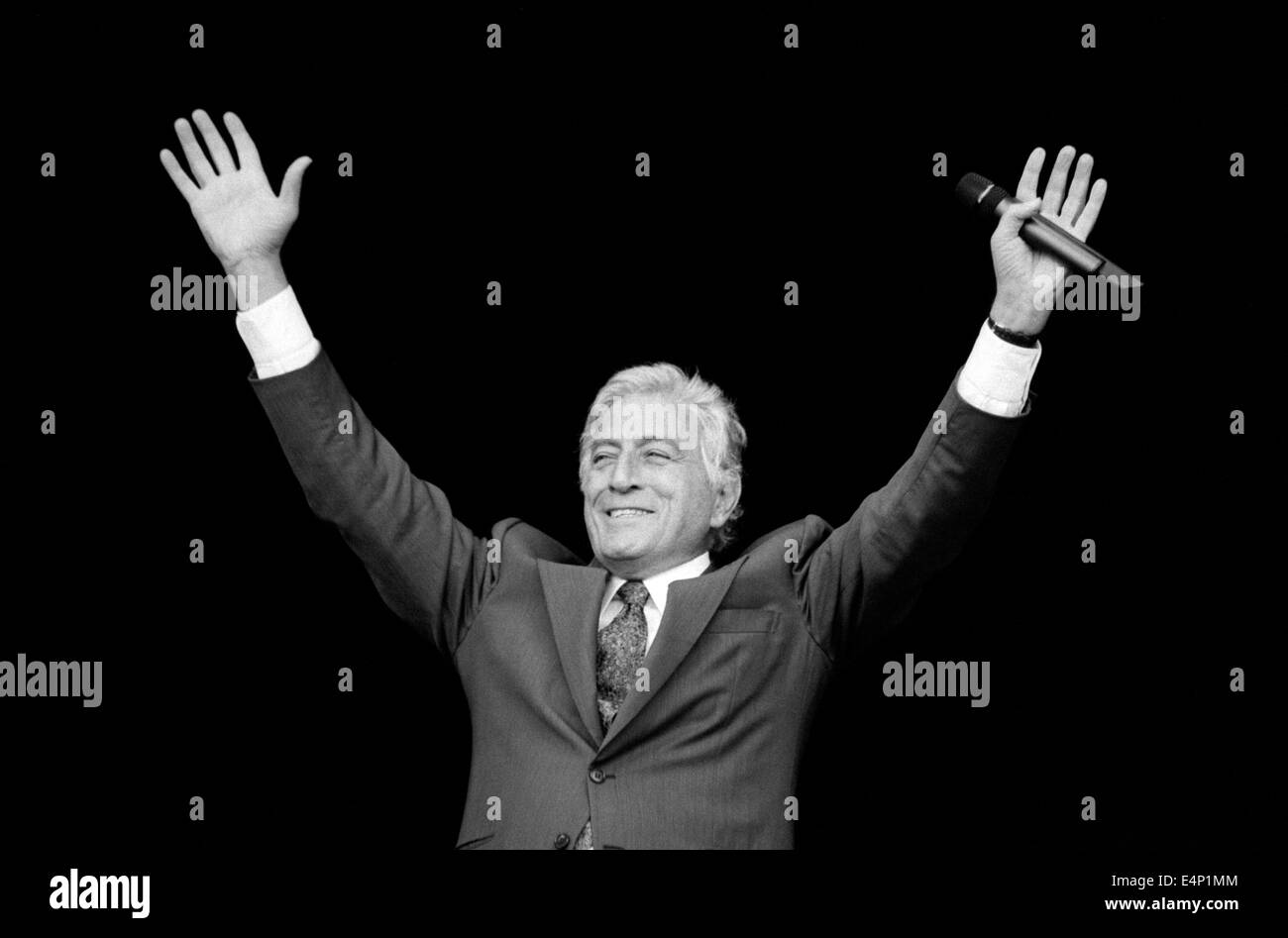 Tony Bennett High Resolution Stock Photography and Images - Alamy