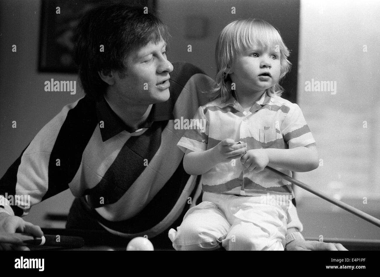 Snooker player Alex Higgins with his daughter Lauren 19/3/83. Picture ...