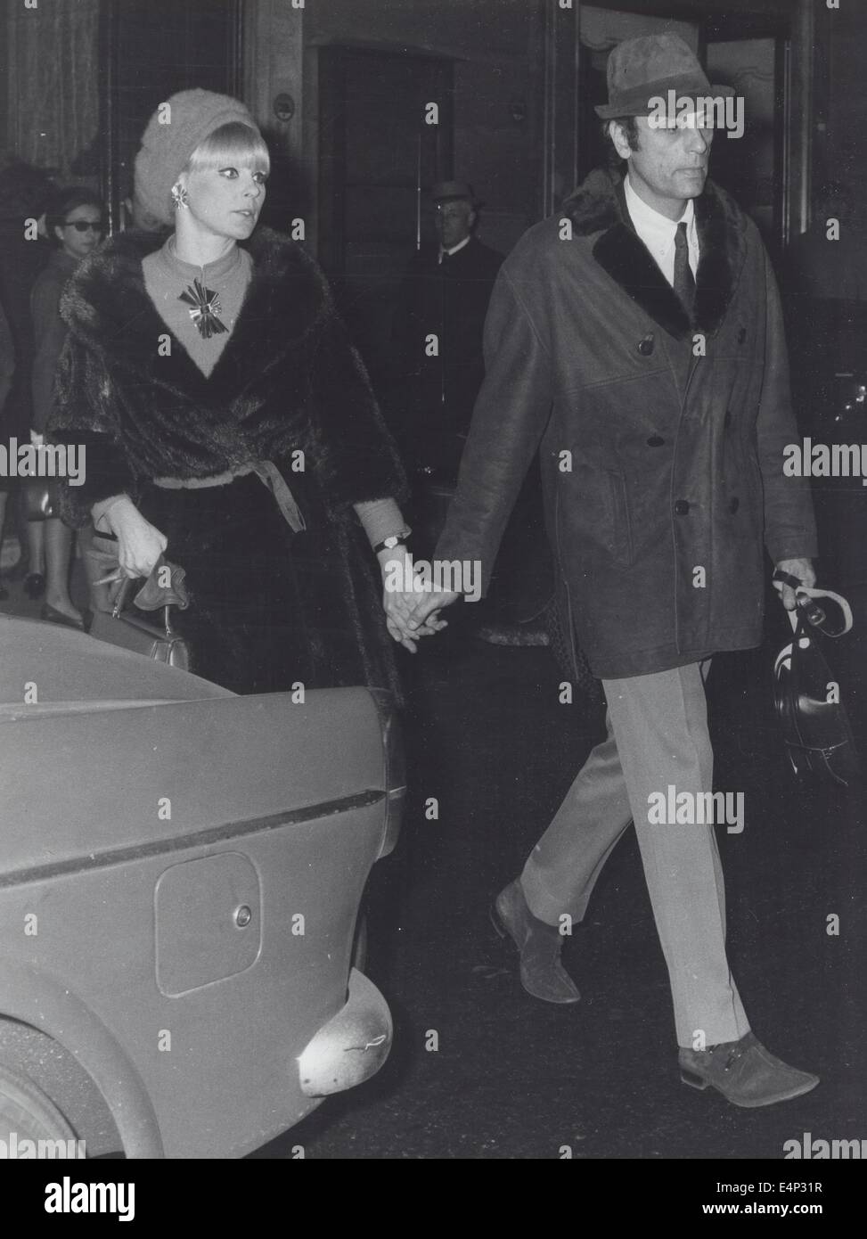 ELKE SOMMER with Joe Hyams in Rome. © Interfoto/Globe Photos/ZUMA Wire ...