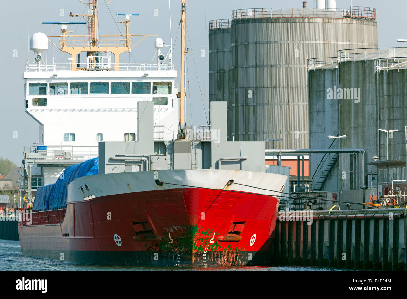 Containerschiff auf dem Nord-Ostsee-Kanal Stock Photo - Alamy