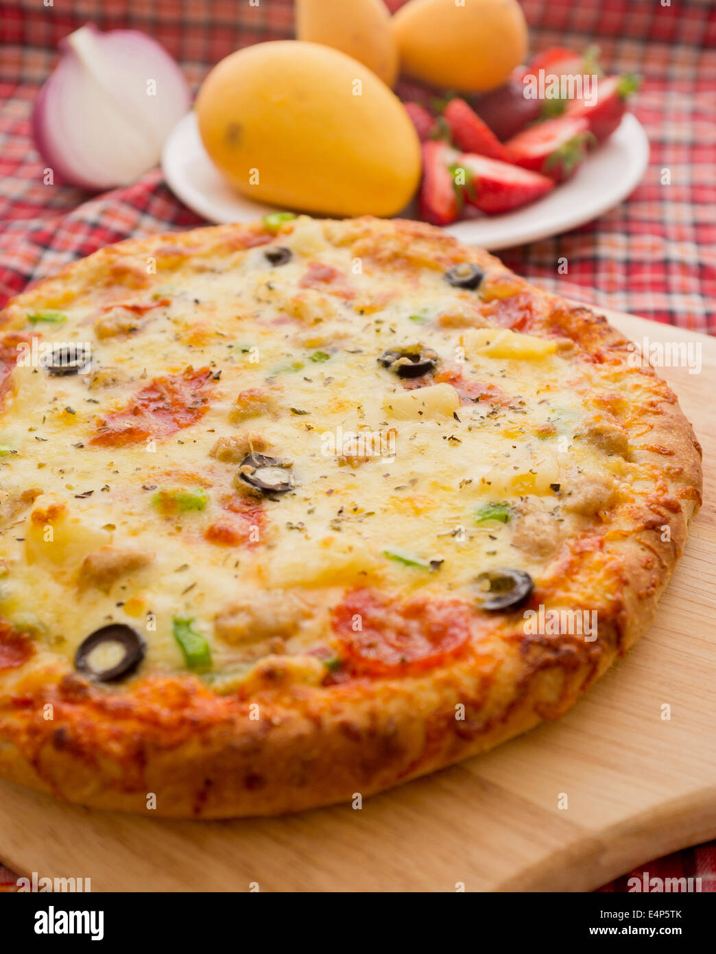 A little cheese pizza, 9 inch Stock Photo - Alamy