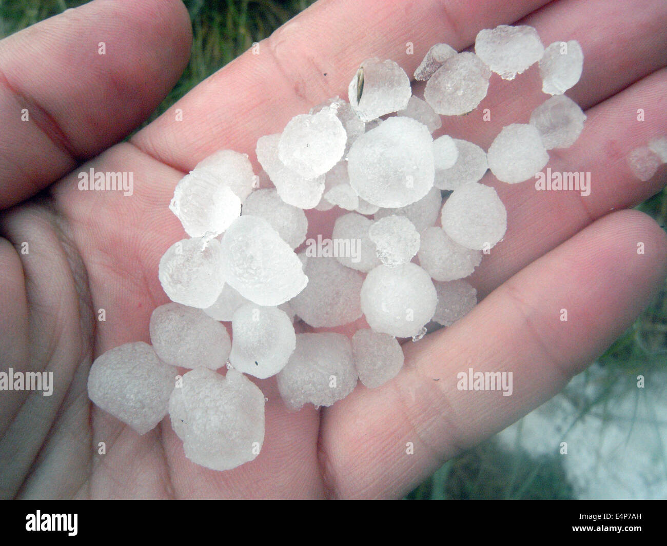 Hailstone hi-res stock photography and images - Alamy