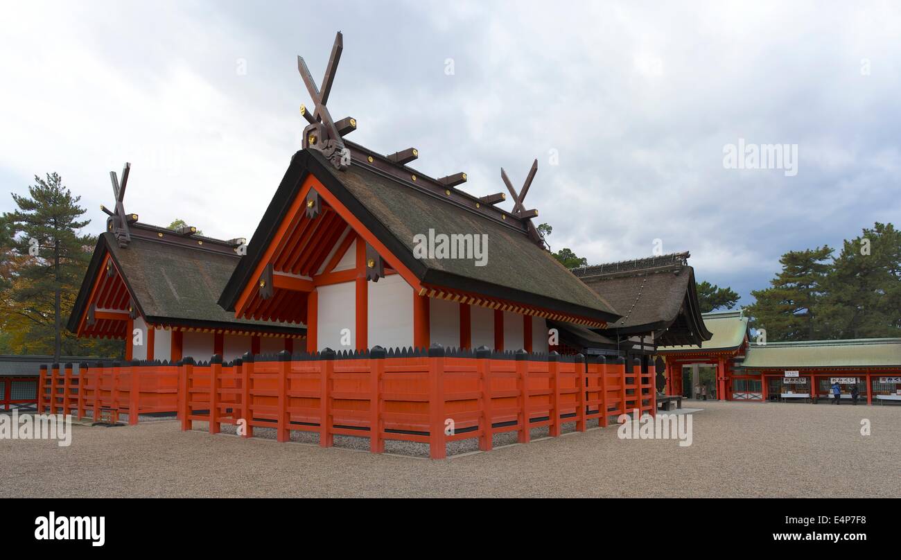 Sumiyoshi taisha japanese shrine hi-res stock photography and images ...