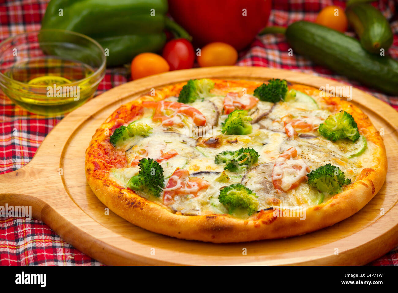 A little cheese pizza, 9 inch Stock Photo - Alamy