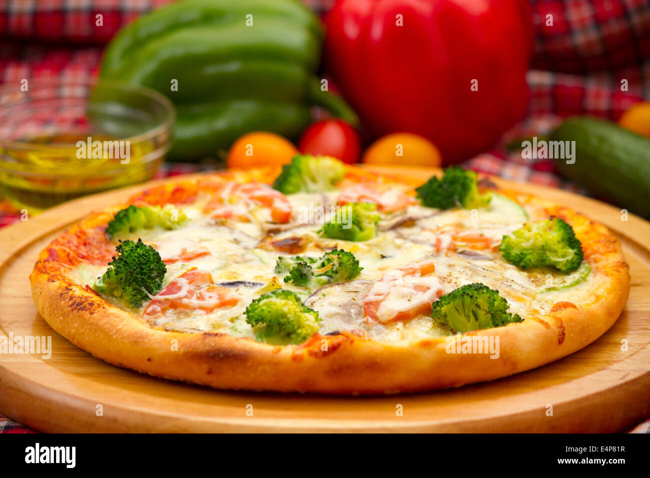 A little cheese pizza, 9 inch Stock Photo - Alamy