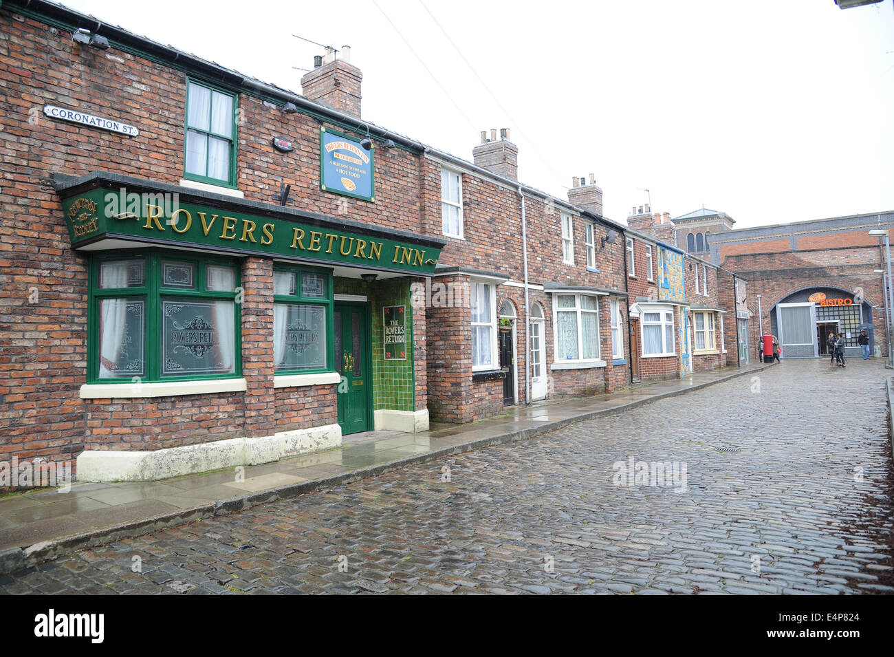 The Rovers Return at the original Coronation Street Set, Granada Studio ...