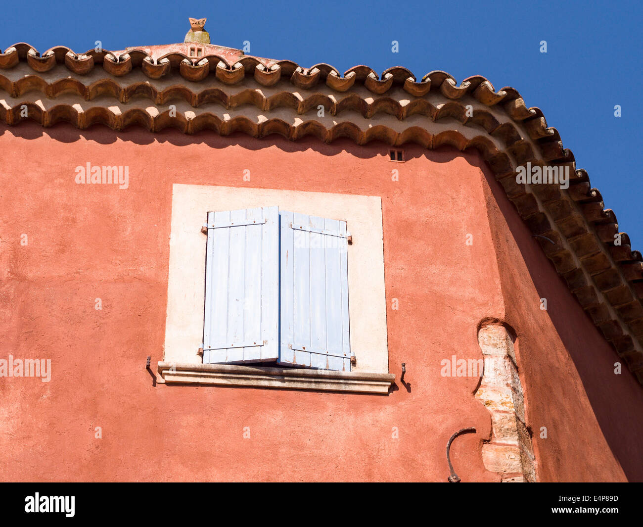 Red stucco house hi-res stock photography and images - Alamy