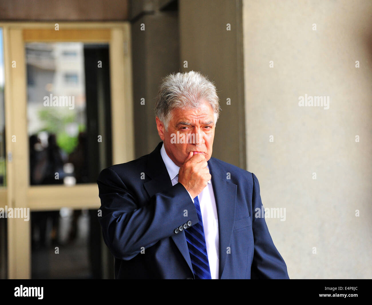 Joe fontana outside court hi-res stock photography and images - Alamy