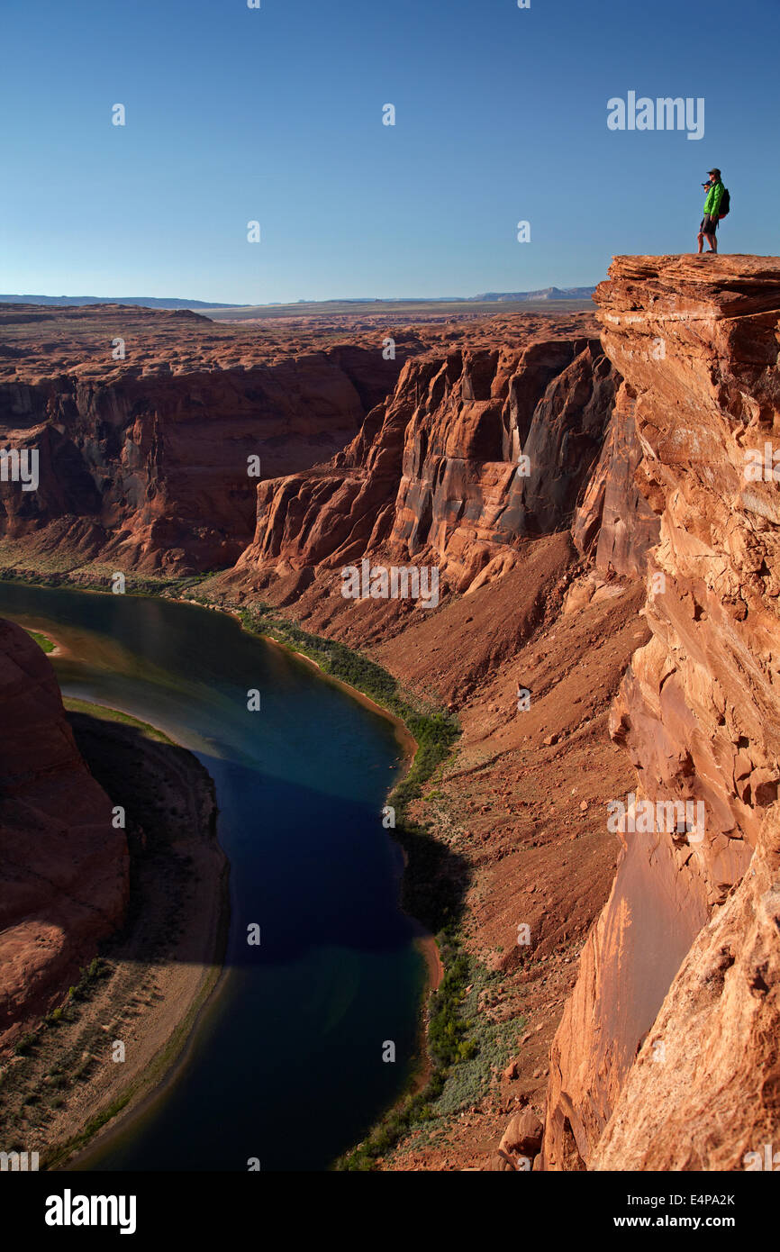 Drop of tourists hi-res stock photography and images - Alamy