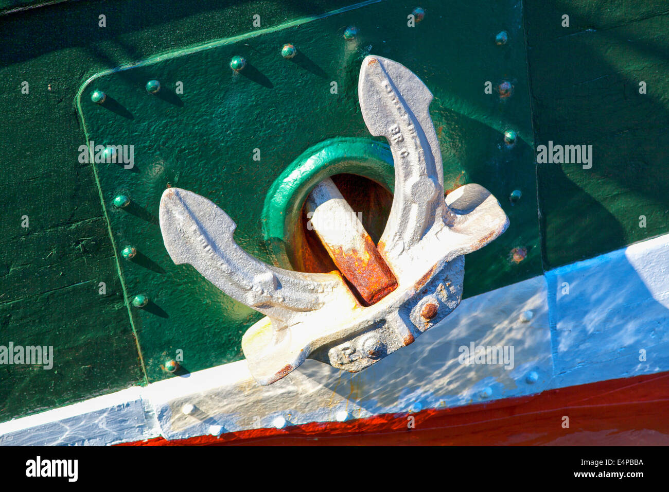 Bug eines Fischerbootes im Hafen von Heiligenhafen,Schleswig-Holstein ...