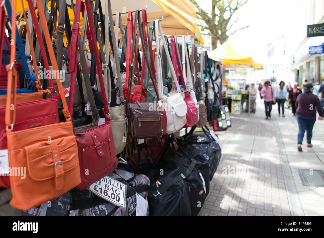 Hand bags hi-res stock photography and images - Alamy