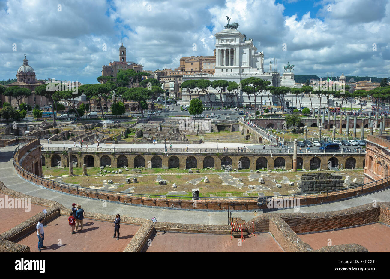 Roman architecture market hi-res stock photography and images - Alamy