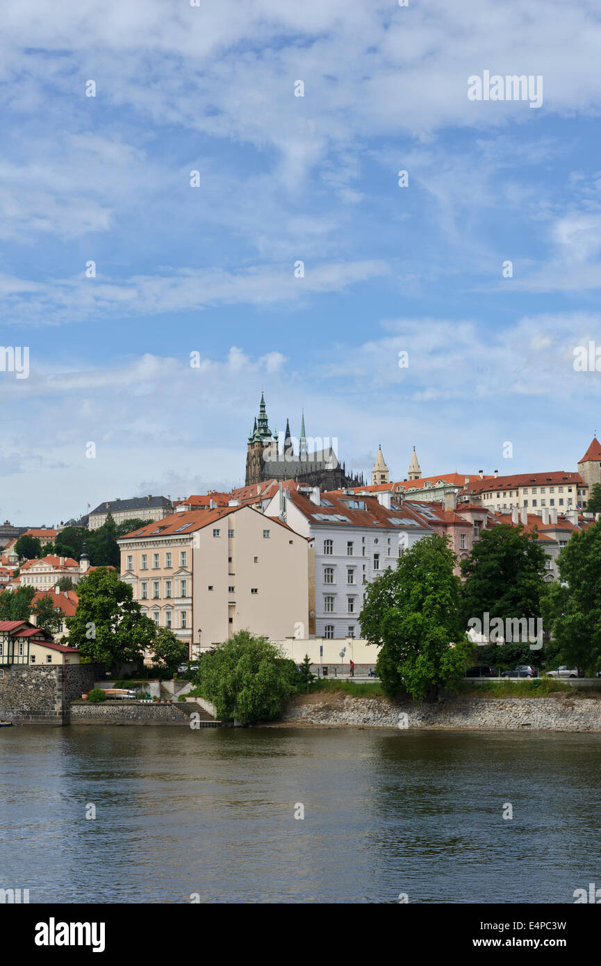 A panoramic view of Prague with the famous St Vitus Cathedral, Prague ...