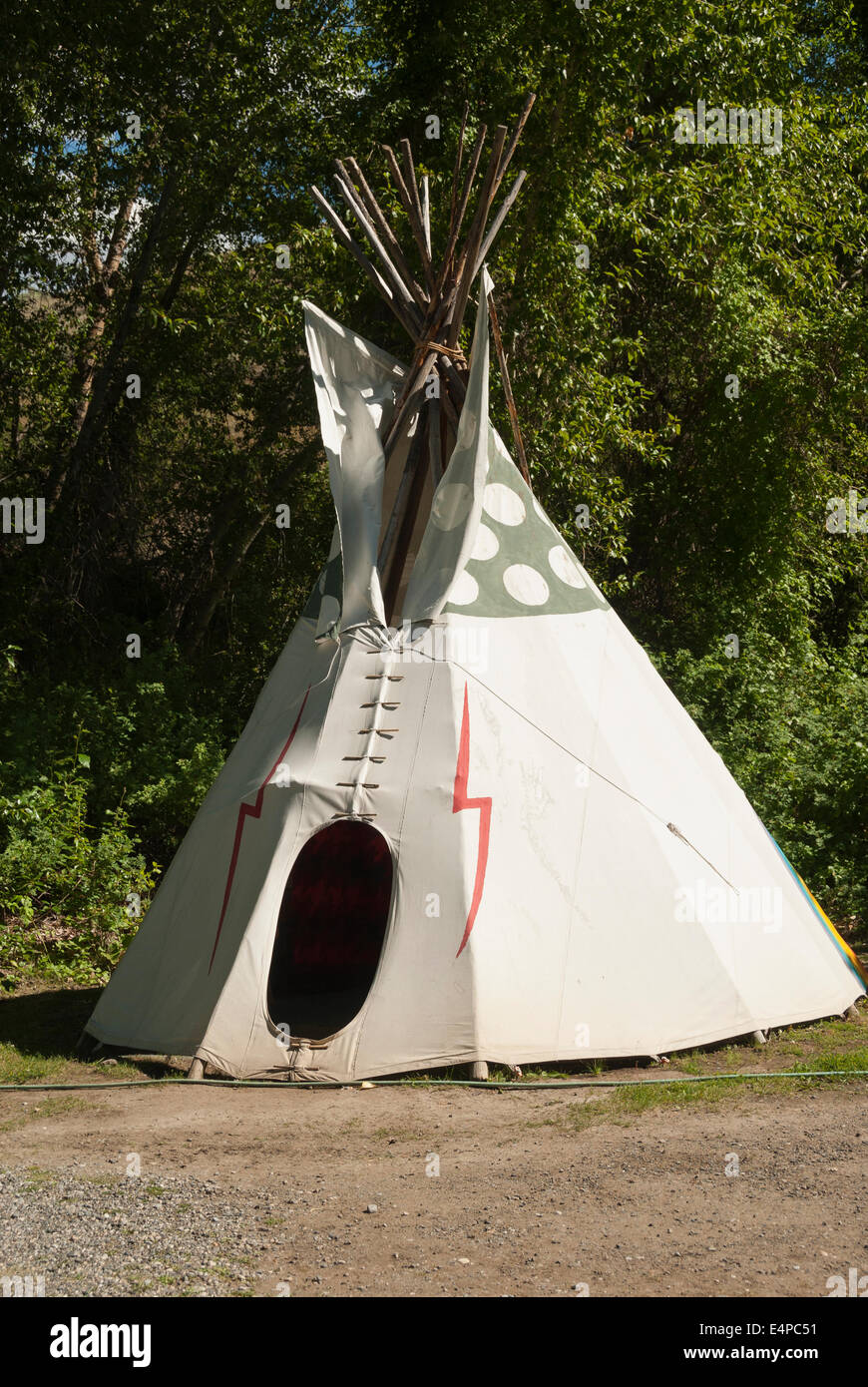 Indian tipi hi-res stock photography and images - Alamy