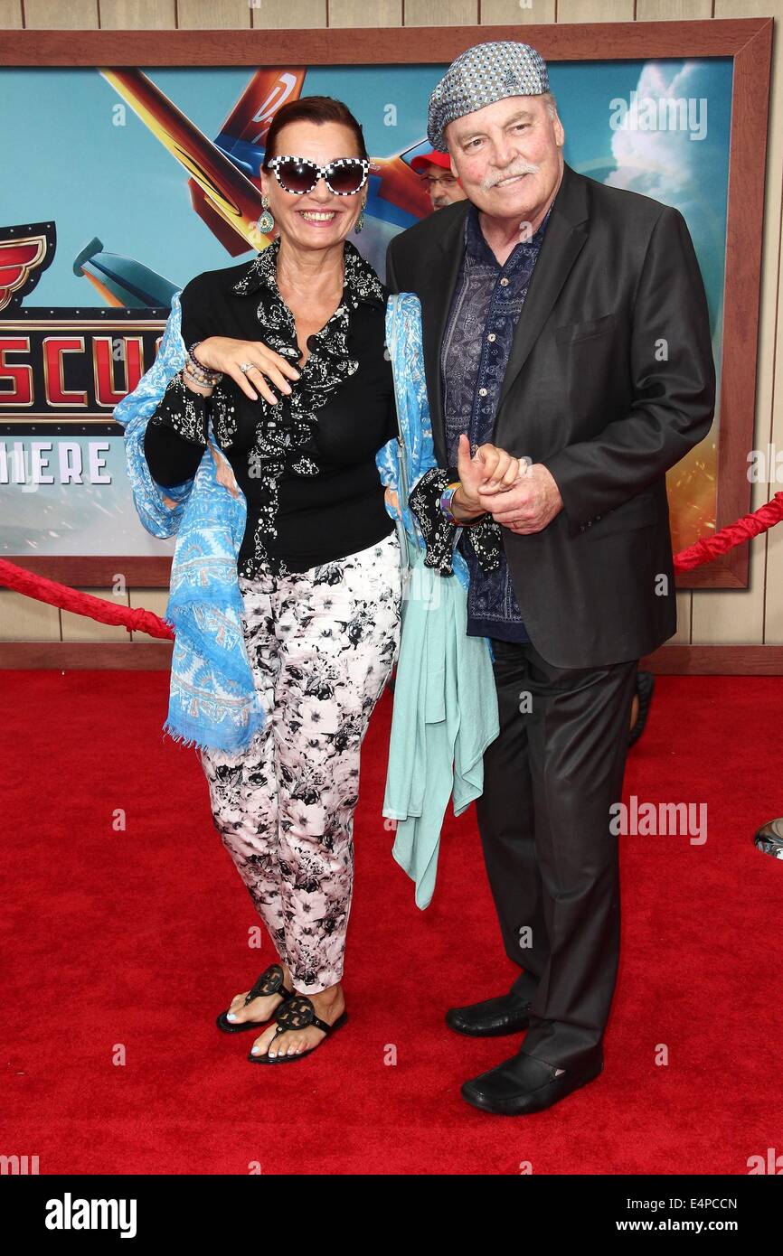 Los Angeles, California, USA. 15th July, 2014. Stacy Keach; Malgosia ...