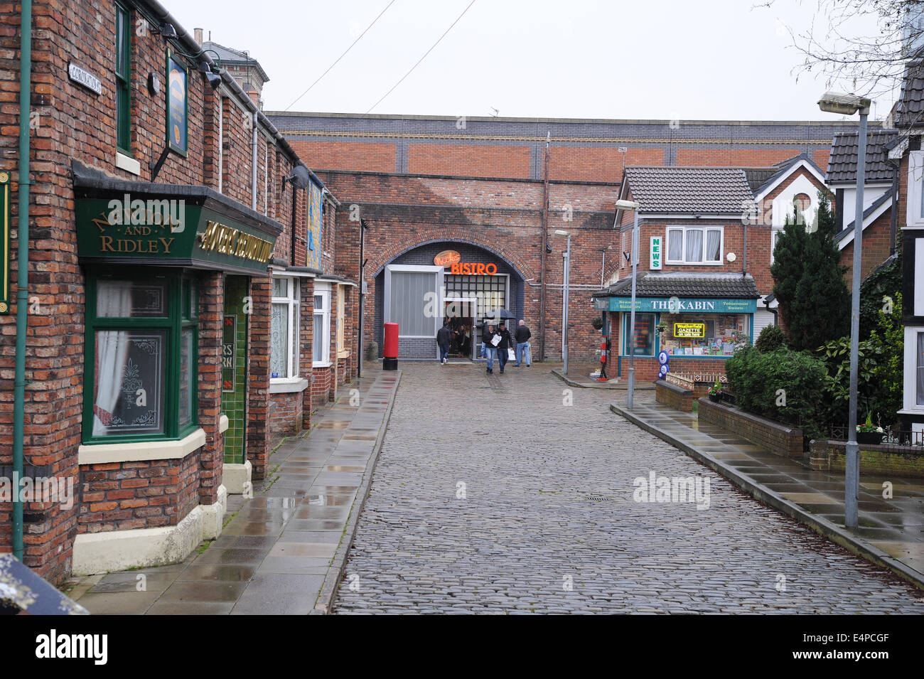 The Rovers Return at the original Coronation Street Set at Granada ...