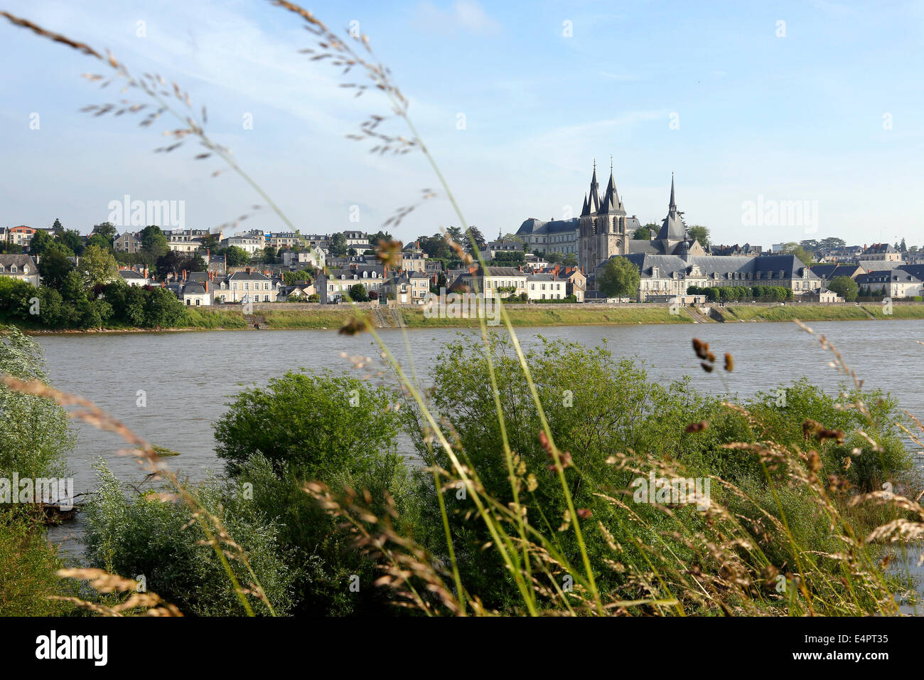 Reflection historic history old church cathedral bank banks hi-res ...