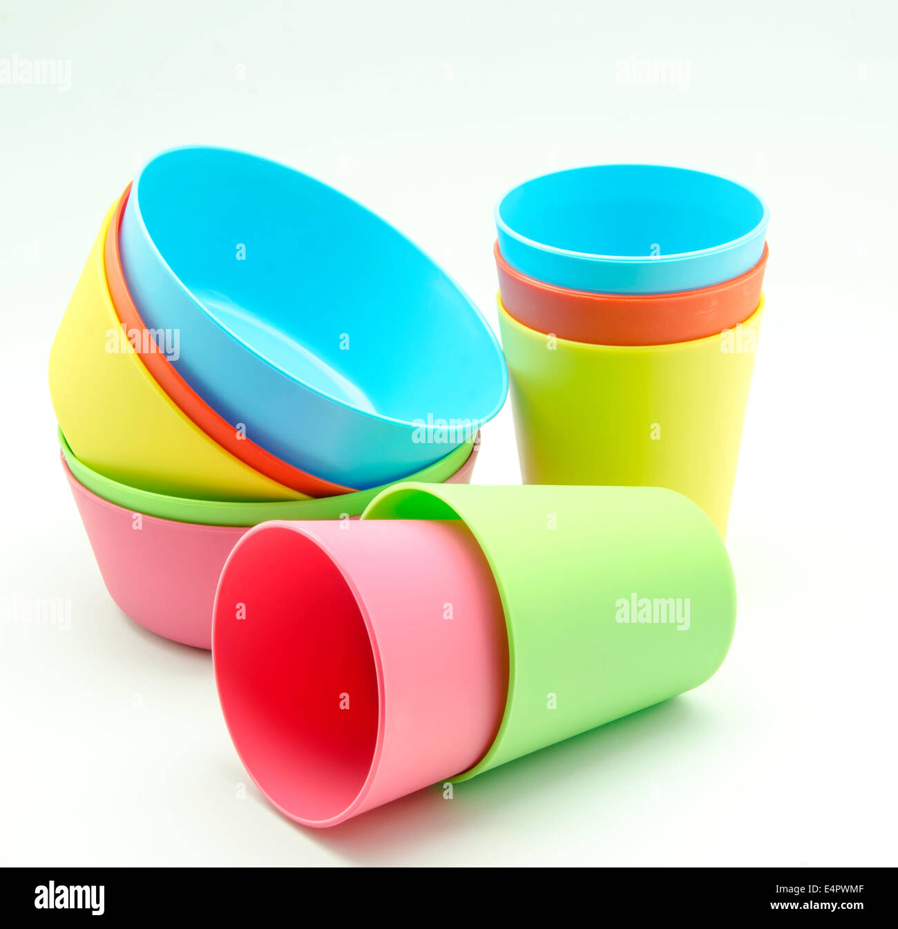 Yellow plastic plate hi-res stock photography and images - Alamy