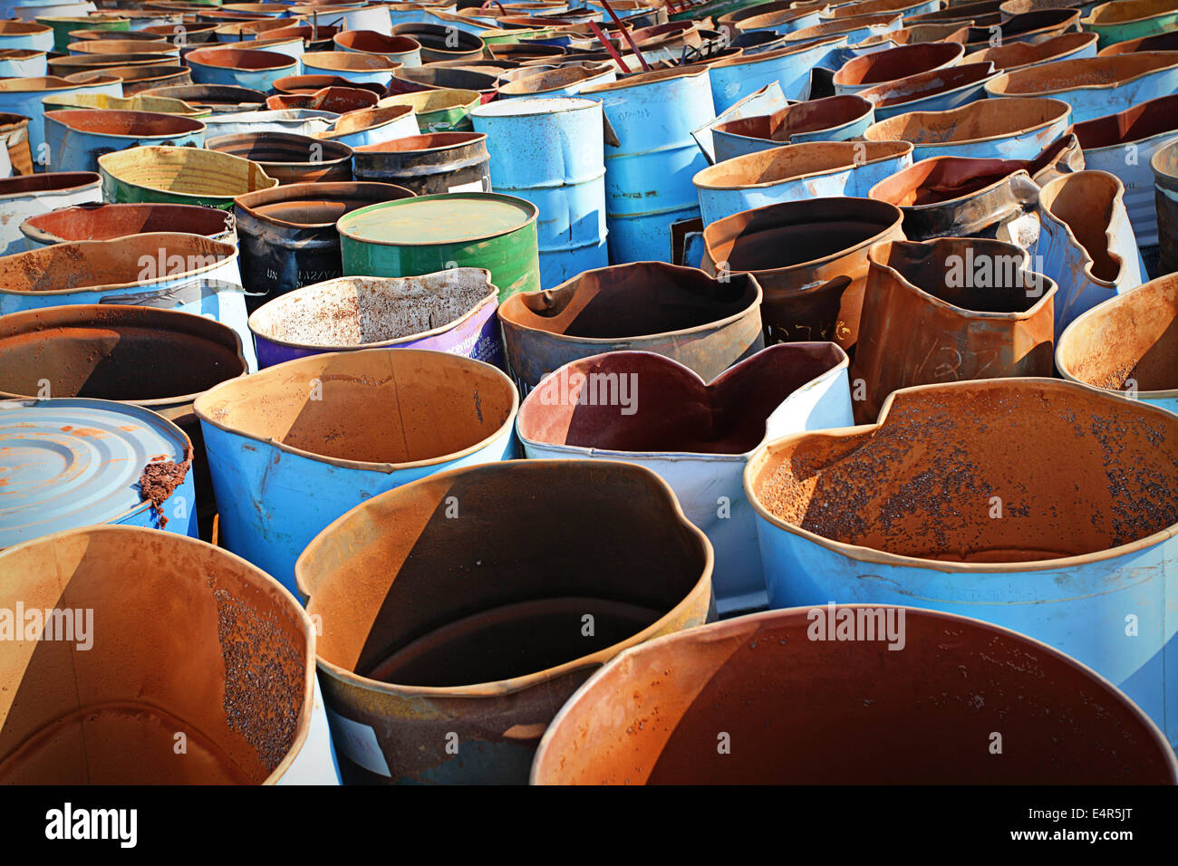 Steel drums hi-res stock photography and images - Alamy