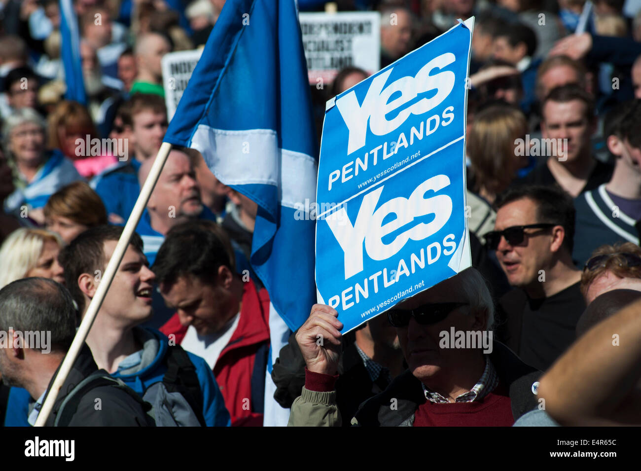 Independence rally face paint hi-res stock photography and images - Alamy