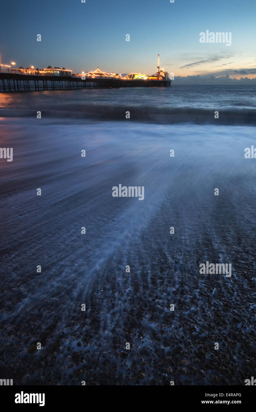 Long blue tidal waves hi-res stock photography and images - Alamy