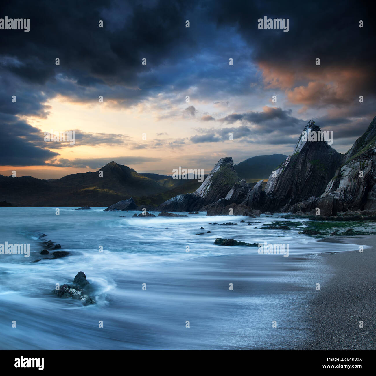 Sea sunset landscape hi-res stock photography and images - Alamy
