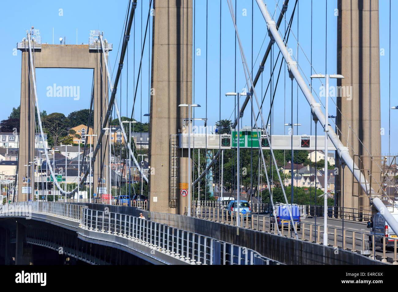 River Tamar Bridges - Royal Albert Rail Bridge and Tamar Road Bridge ...