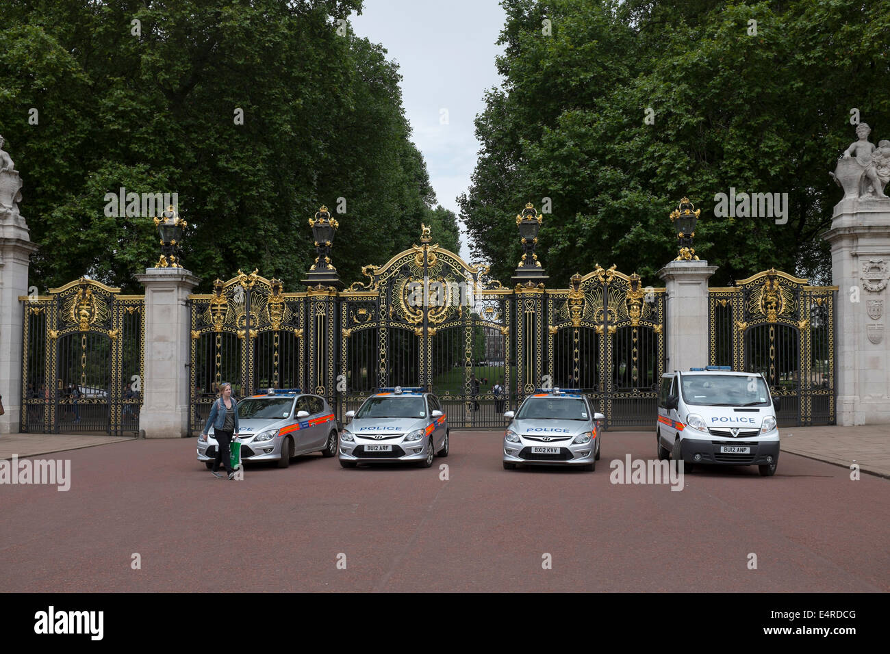 Park royal vehicles hi-res stock photography and images - Alamy