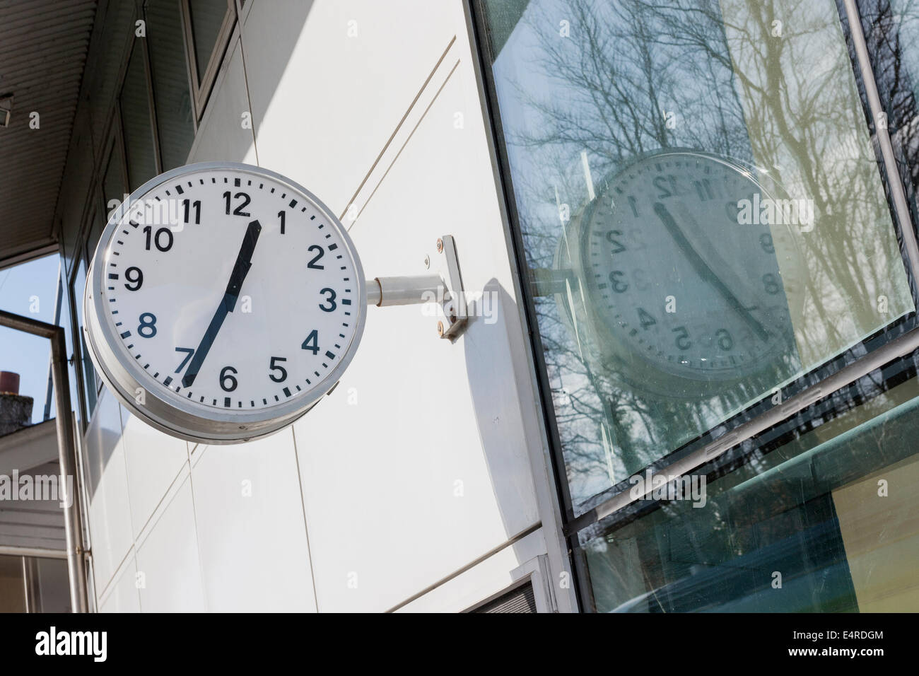 Clock speed hi-res stock photography and images - Alamy