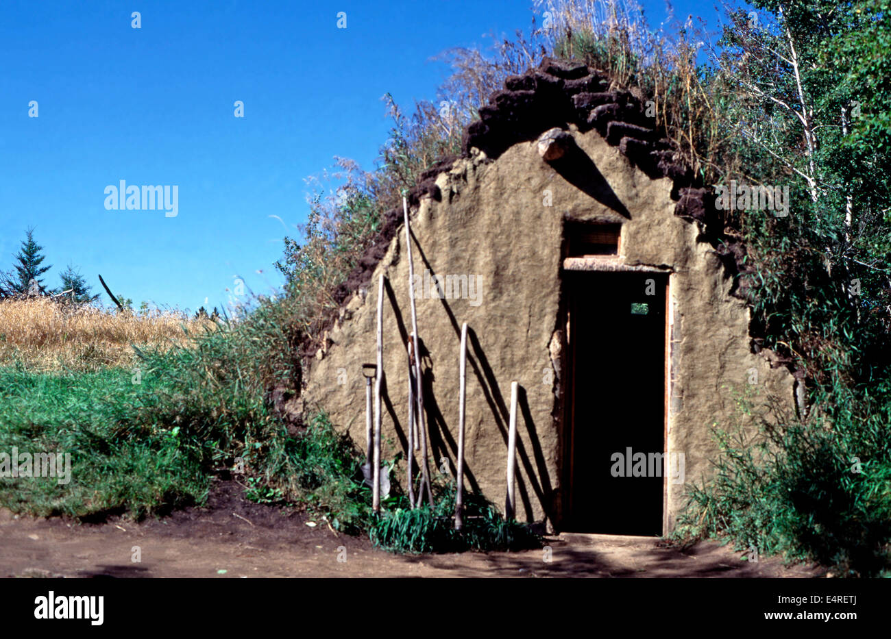 Sod house hi-res stock photography and images - Alamy