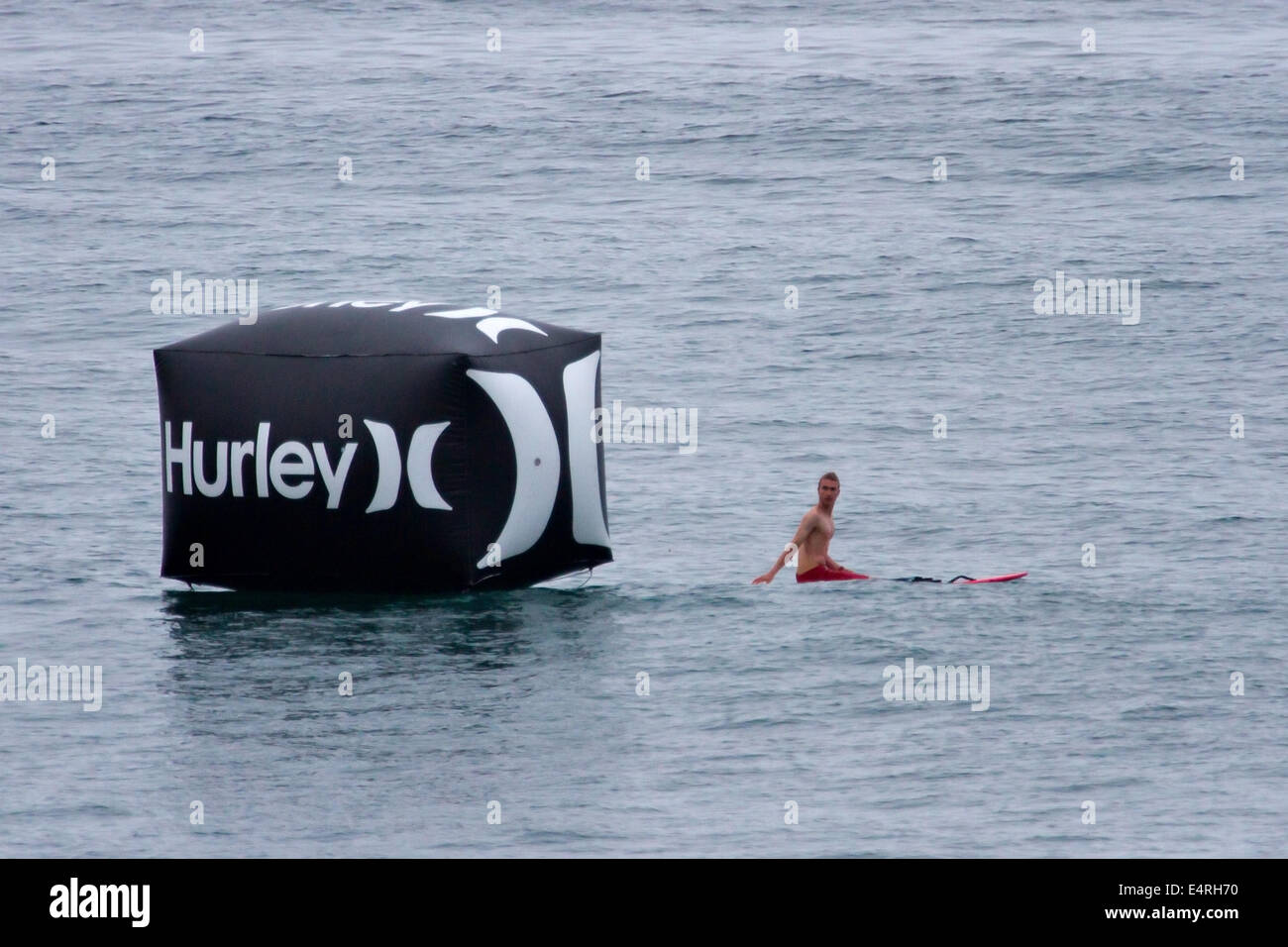 Hurley Surfing Wallpaper