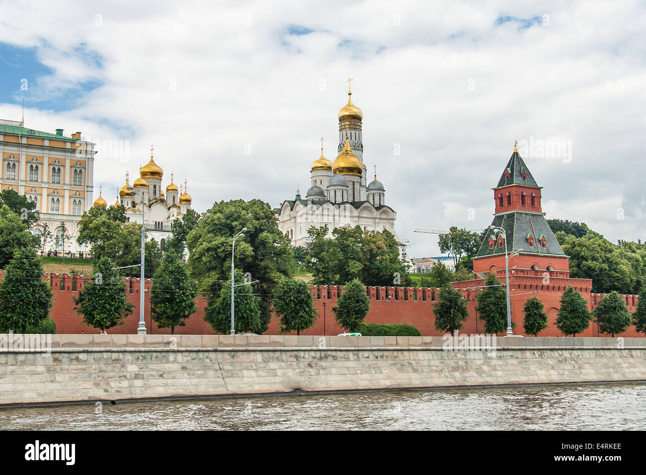 Summer sunset in moscow hi-res stock photography and images - Alamy
