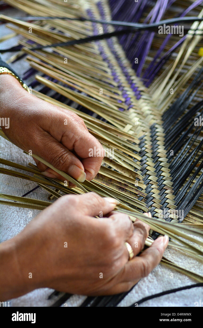 Maori Weaving Stock Photos & Maori Weaving Stock Images - Alamy