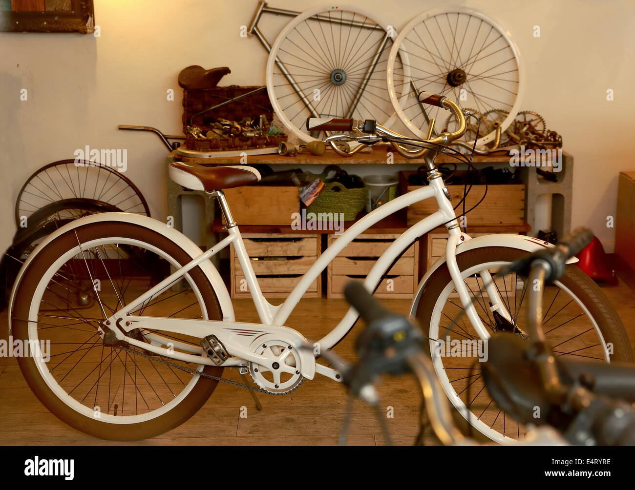 Bicycle workshop hi-res stock photography and images - Alamy