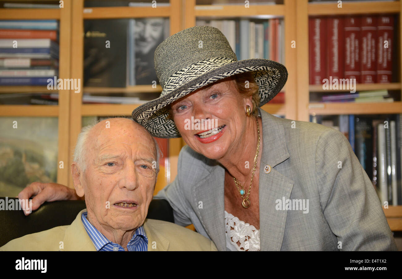 Federal president walter scheel hi-res stock photography and images - Alamy