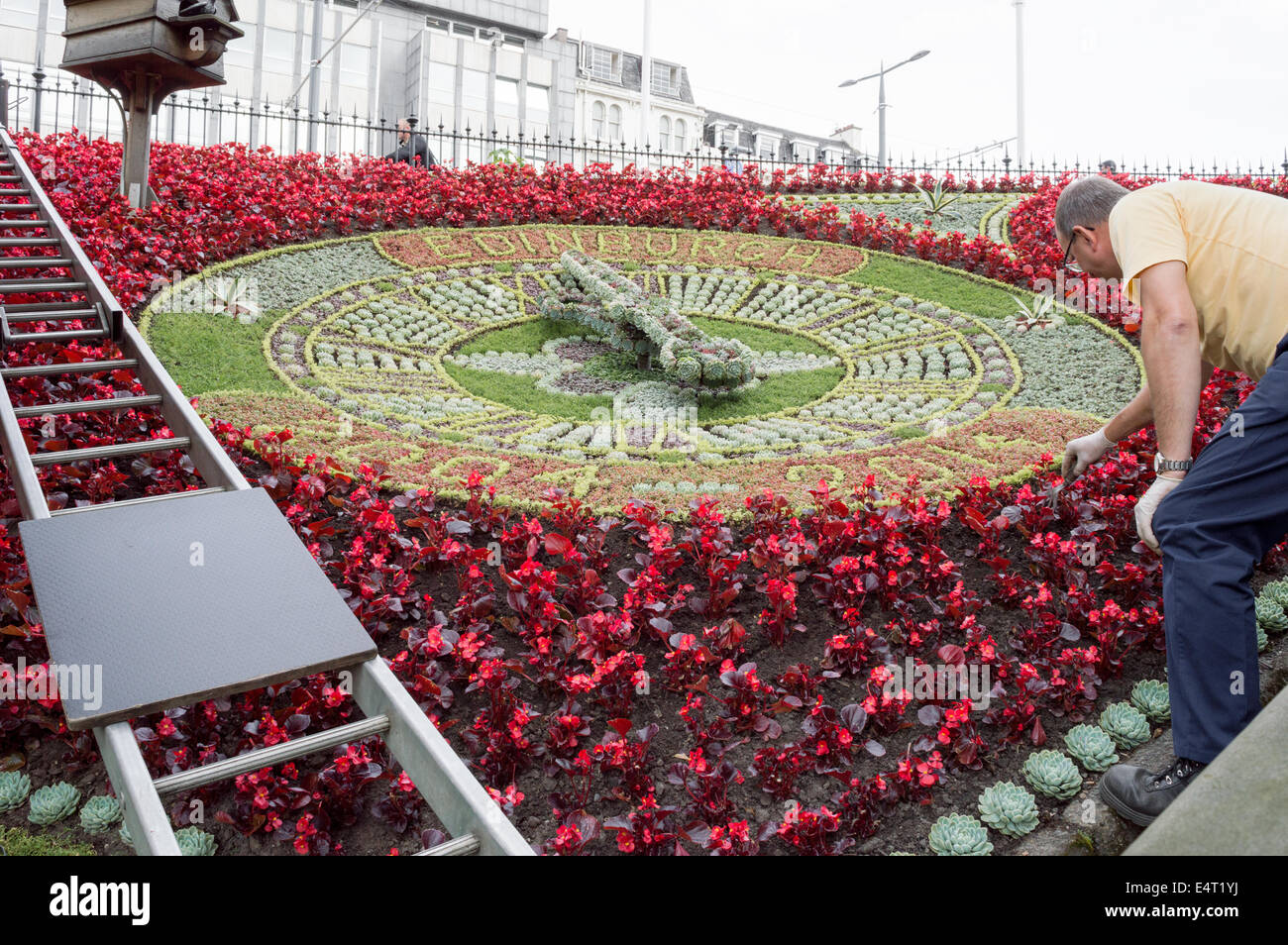 Floral clock europe hi-res stock photography and images - Alamy
