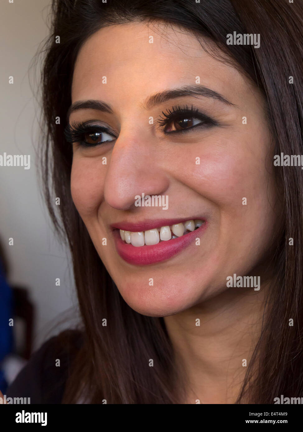 Sikh woman portrait happy Stock Photo - Alamy
