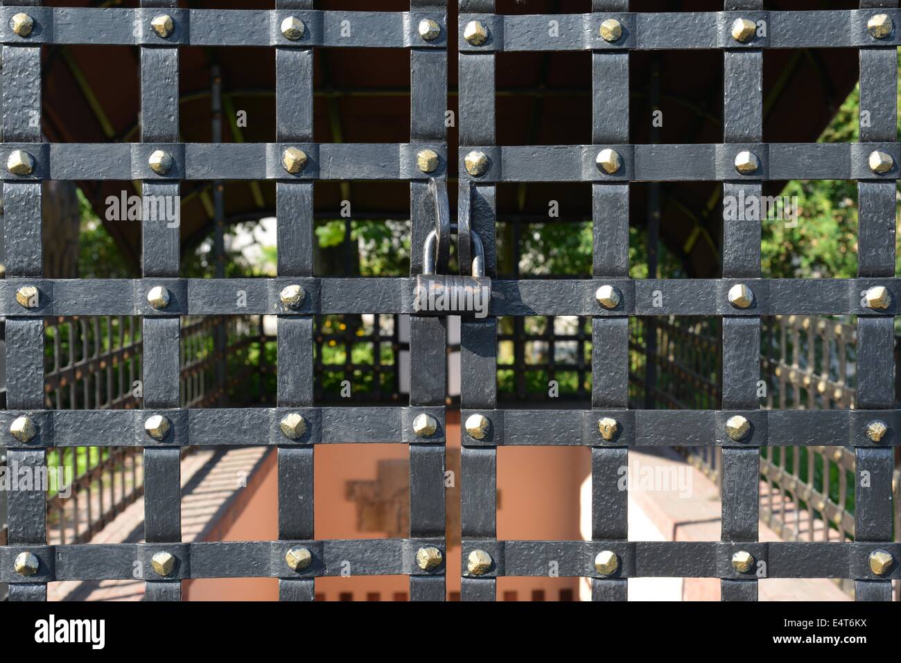 Wrought iron gate lock hi-res stock photography and images - Alamy