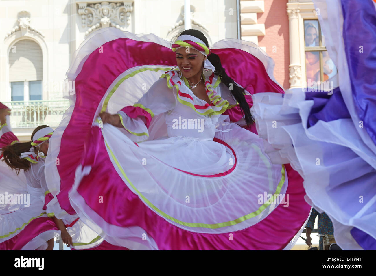 Folk groups Colombia Folklore Foundation from Santiago de Cali, during ...