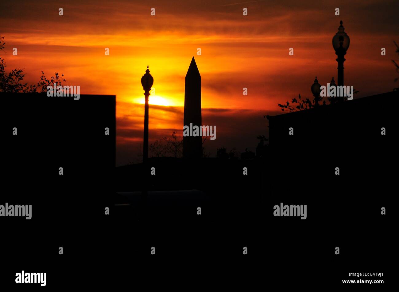 Washington, DC: The Washington Monument and a spectacular sunset ...
