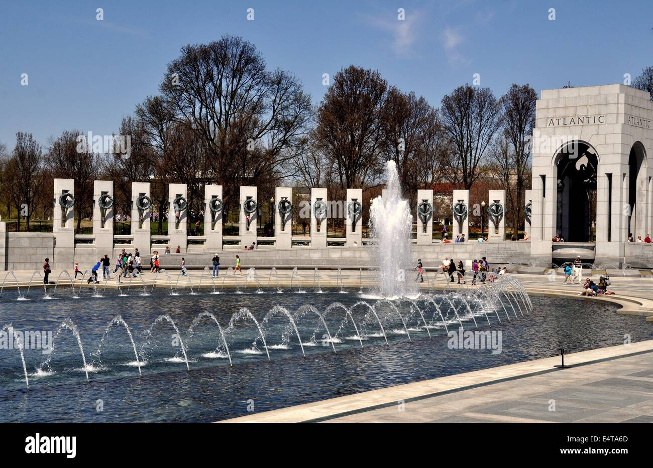 Washington, DC: The World War Two Memorial Stock Photo - Alamy