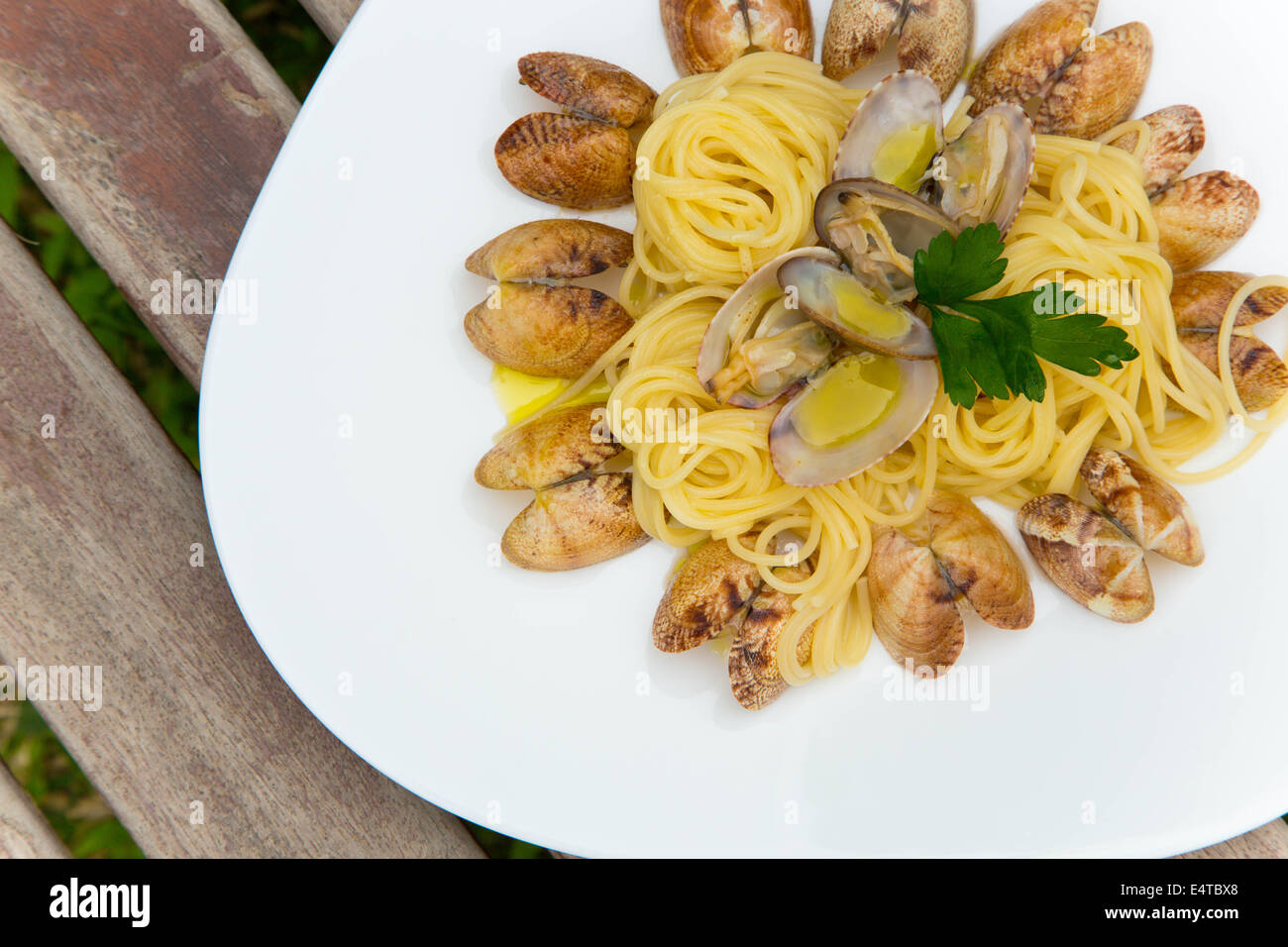 Razor clam recipe hi-res stock photography and images - Alamy