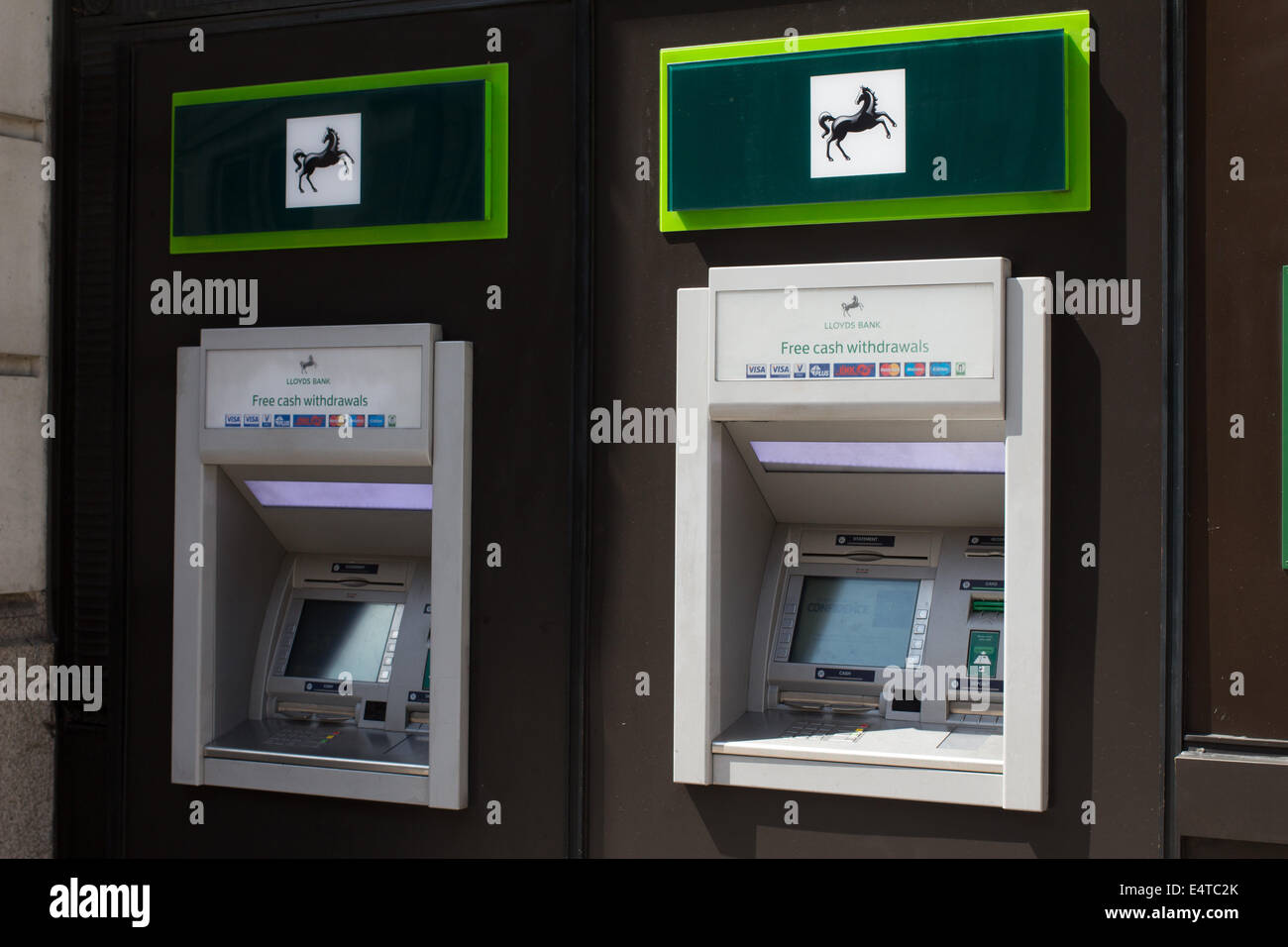 Lloyds Bank Atm High Resolution Stock Photography and Images - Alamy
