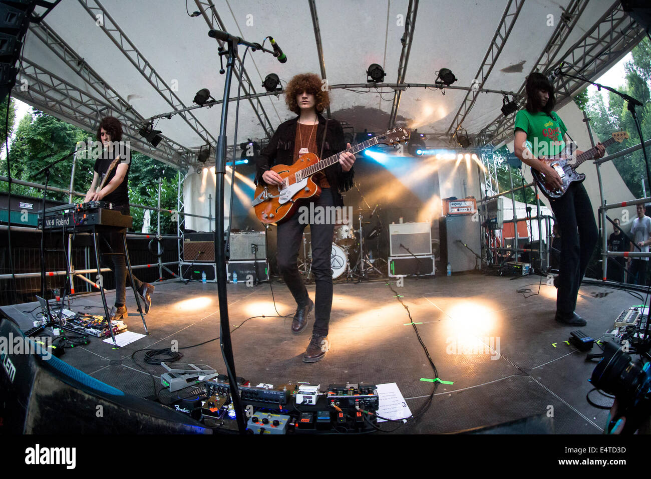 Temples band hi-res stock photography and images - Alamy