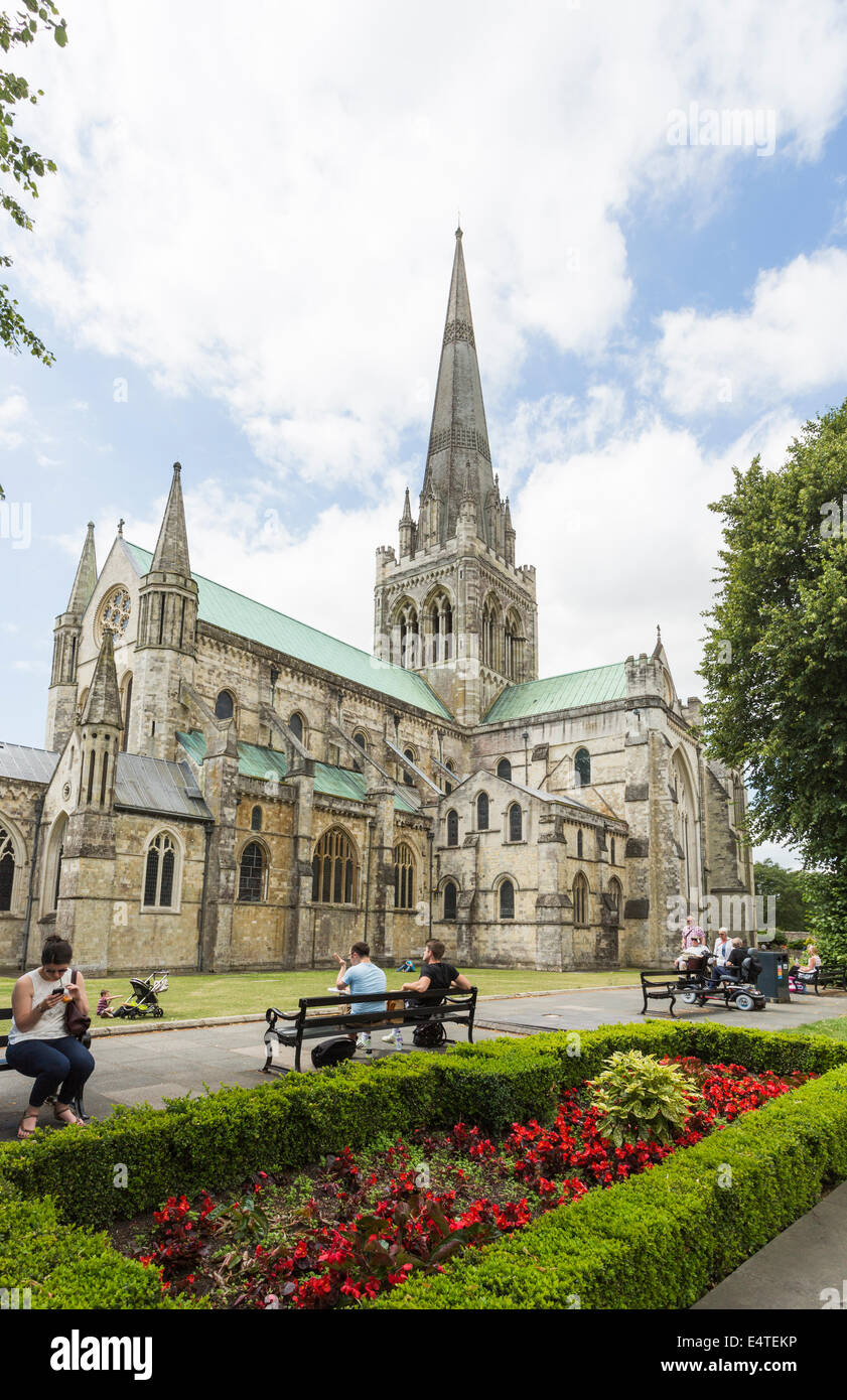 Chichester cathedral hi-res stock photography and images - Alamy